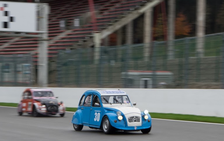 UK 2CV Hybrid class – Classic 2CV Racing Club
